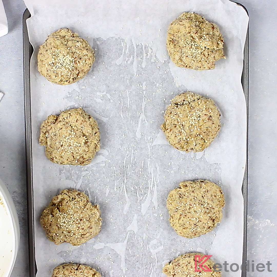 The Best Low-Carb Bread Rolls: Just Like The Real Deal! | KetoDiet ...