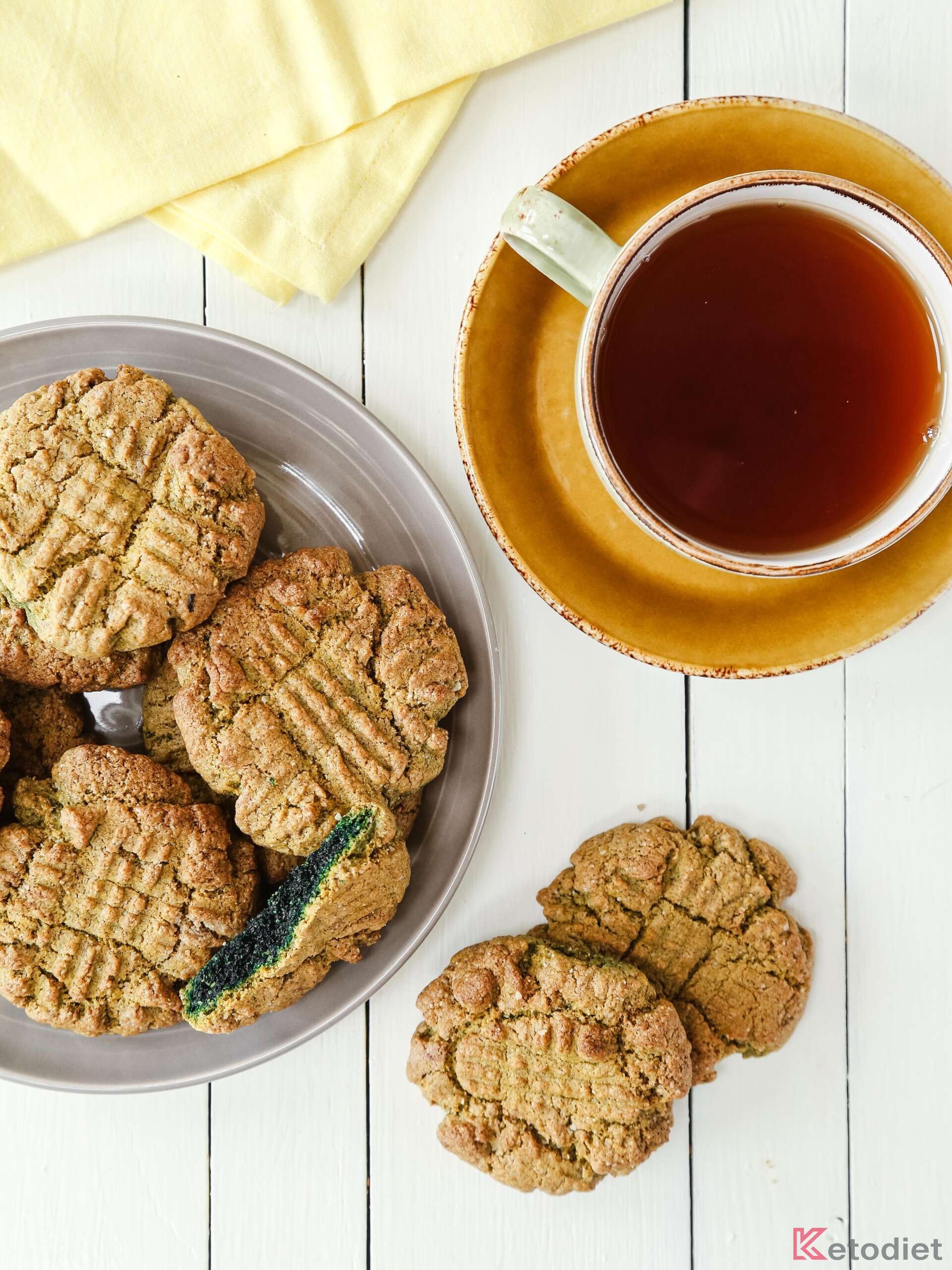 Green Surprise Keto Cookies (Nut-Free and Only 5 Ingredients ...